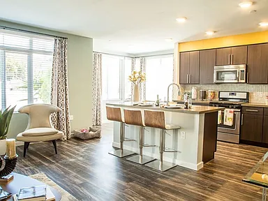 Dylan Point Loma - 2930 Barnard St San Diego CA | Zillow