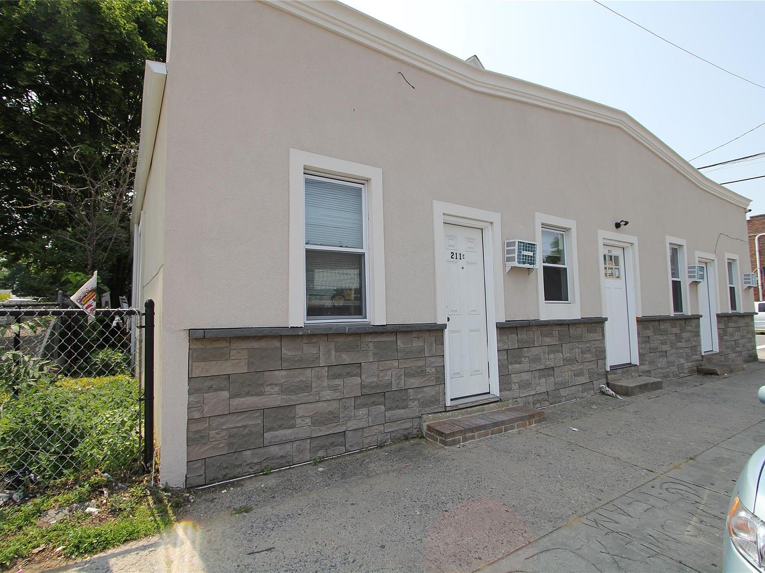 211C S Franklin St, Hempstead, NY 11550 | Zillow
