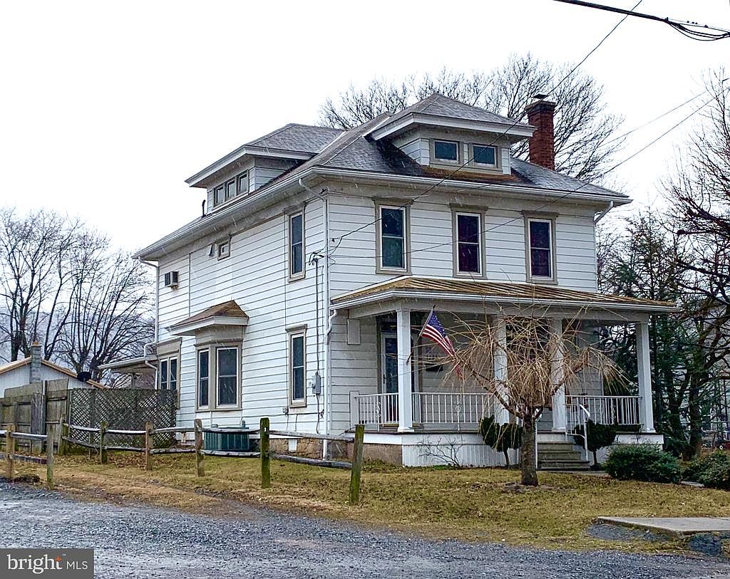 1123 W Main St, Valley View, PA 17983 | Zillow