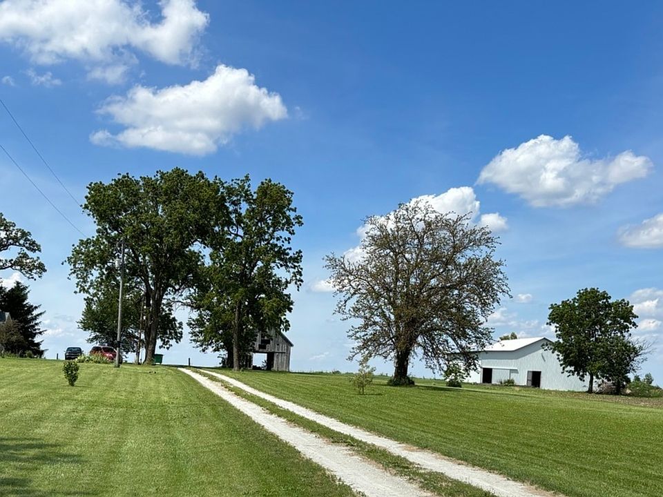 842 E 1100th Rd, Melvin, IL 60952 | Zillow