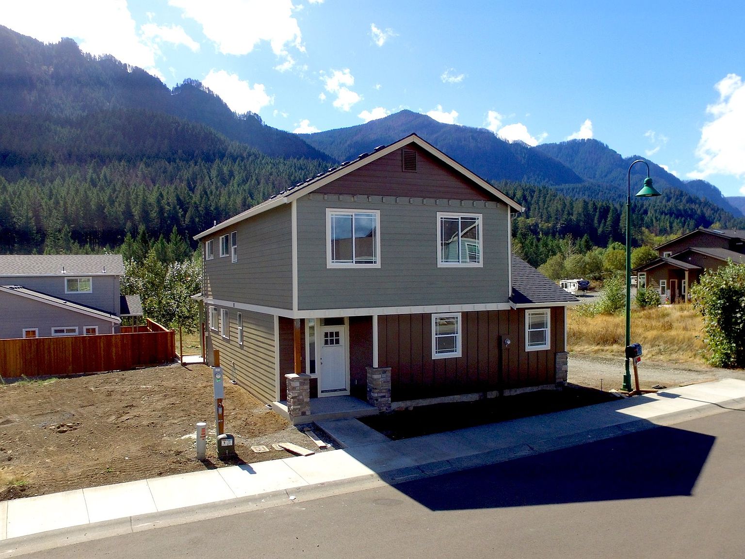 1168 Chinookan Dr, Cascade Locks, OR 97014 | Zillow