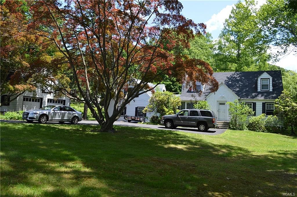 292 Spook Rock Rd, Suffern, NY 10901 | Zillow