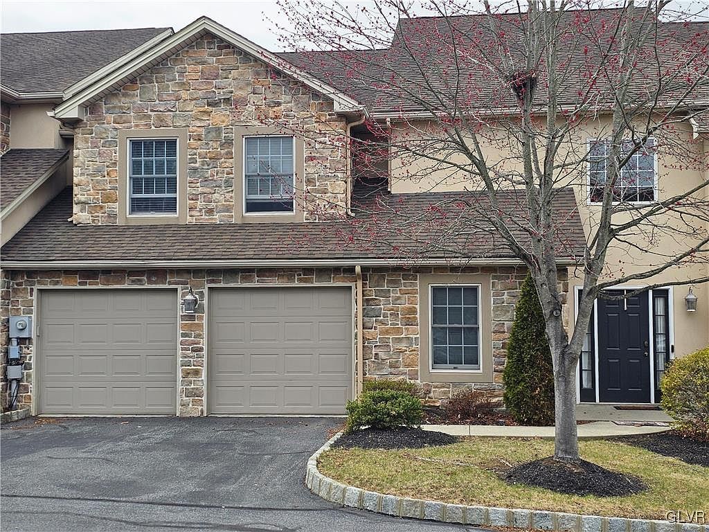 2 Tamarack Ct, Forks Twp, PA 18040 | Zillow