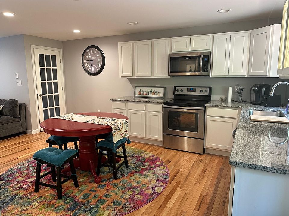 94 Alpine Village Drive UNIT 128, North Woodstock, NH 03262 | Zillow