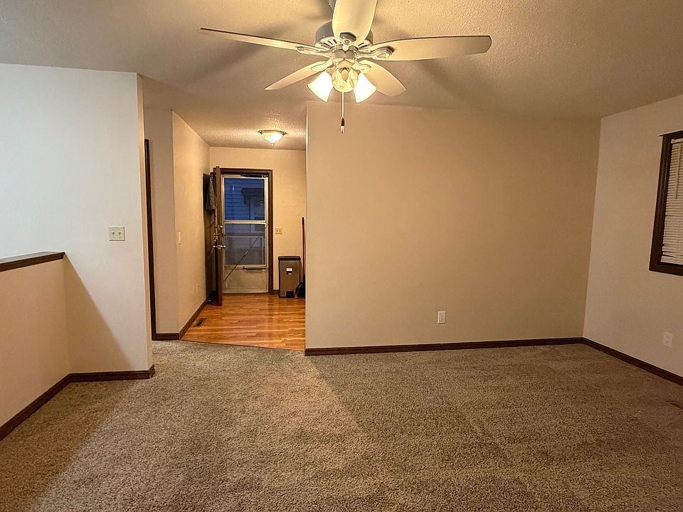 512 N Carrie St McPherson KS | Zillow