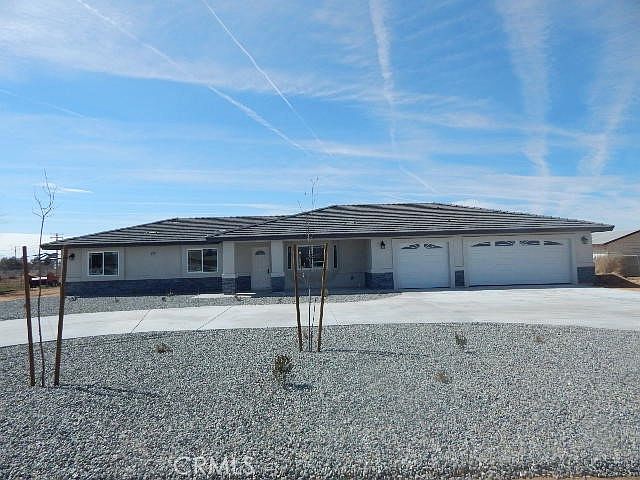 14140 Navajo Rd, Apple Valley, CA 92307 | Zillow