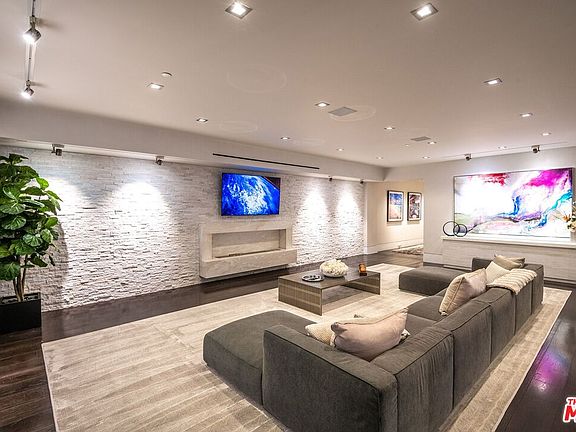 10979 Chalon Rd, Los Angeles, CA 90077 | MLS #22-125456 | Zillow