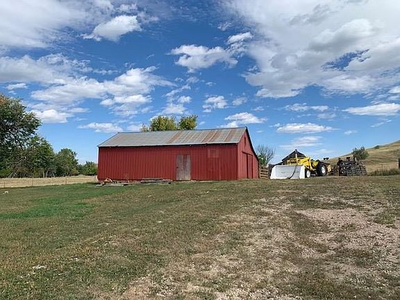 25691 S Fairburn Rd, Fairburn, SD 57738 | MLS #74045 | Zillow