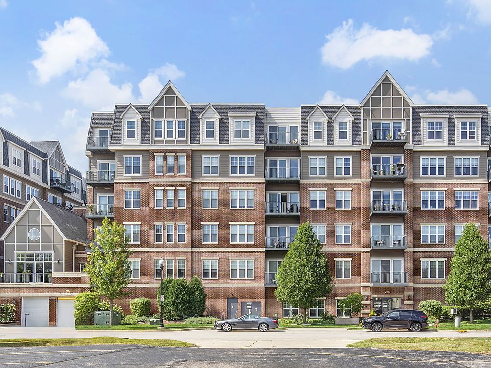 Courthouse Square Apartments - 250 S Naperville Rd Wheaton IL | Zillow