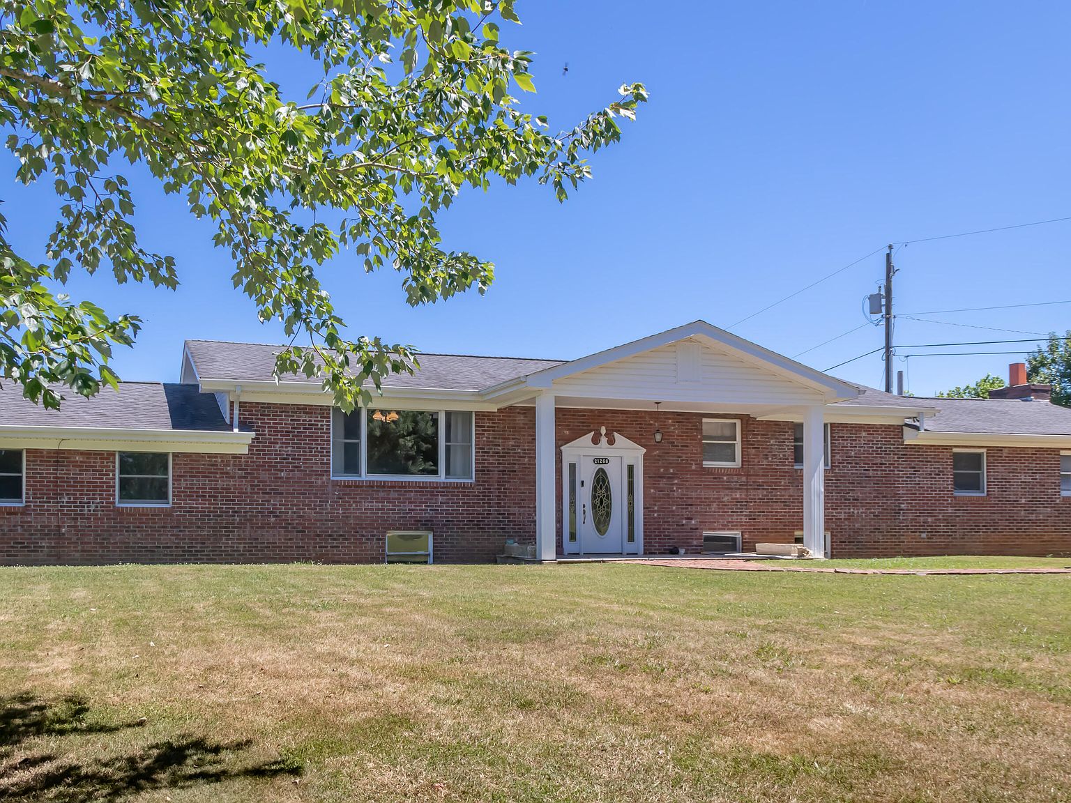 21266 Lake Rd, Abingdon, VA 24211 | MLS #9968113 | Zillow