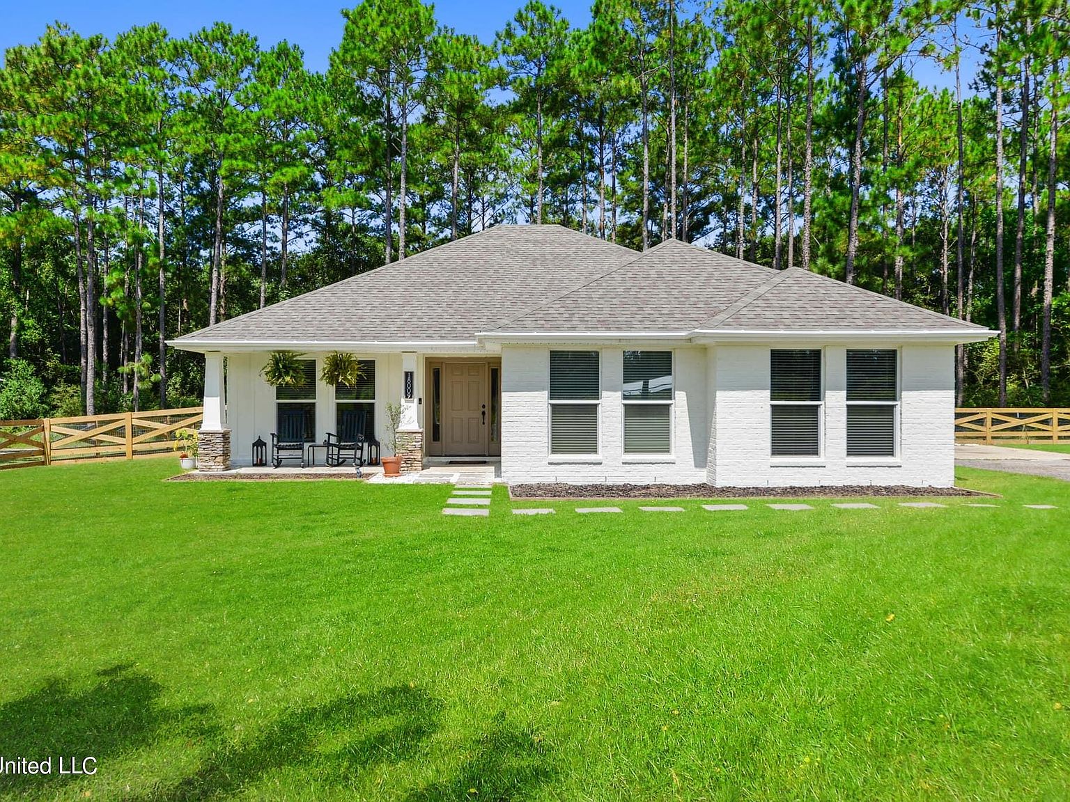 18009 Rayford Shumock Rd, Moss Pt, MS 39562 | Zillow
