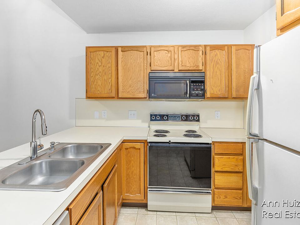 4795 Rockvalley Dr NE #47, Grand Rapids, MI 49525 | Zillow
