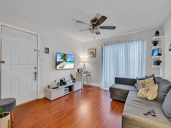 10581 SW 155th Ct APT 1216, Miami, FL 33196 | Zillow