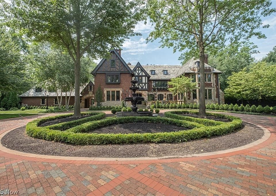 1010 Merriman Rd, Akron, OH 44303 | Zillow