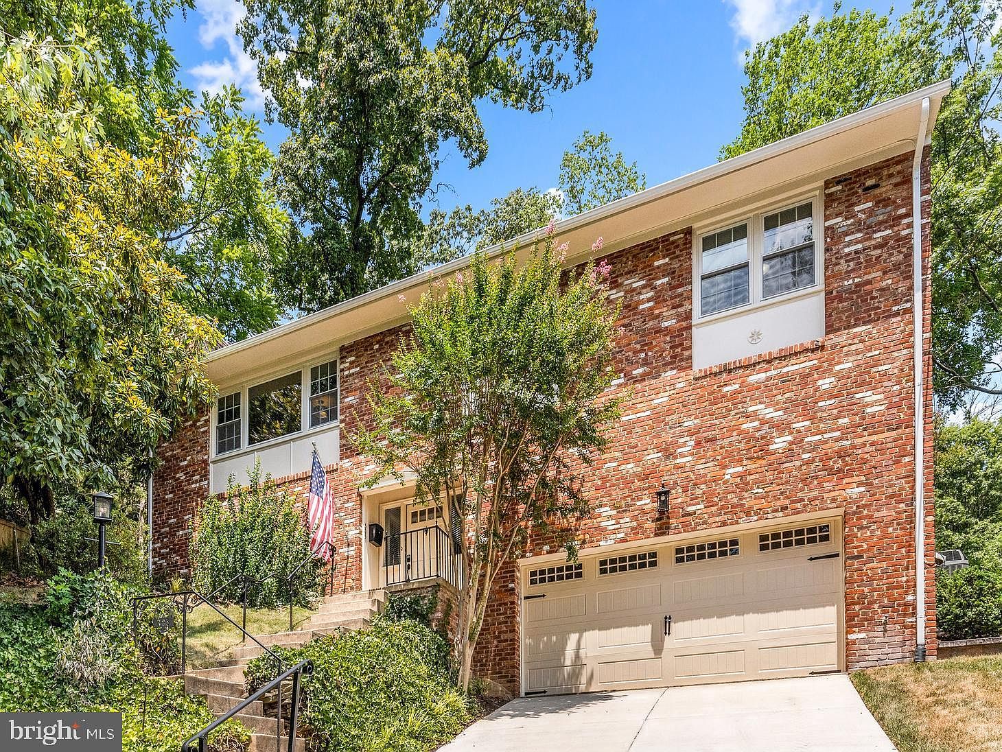 305 Mount Pl, Alexandria, VA 22305 | MLS #VAAX2036084 | Zillow