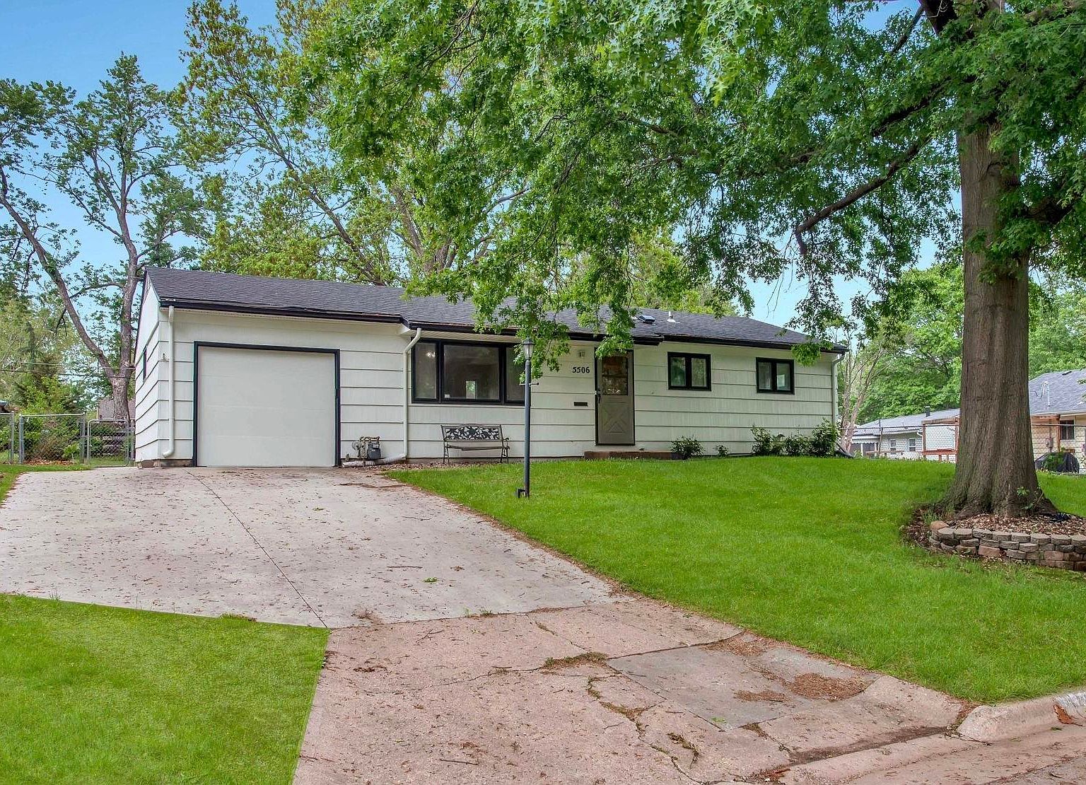 5506 SW 15th Ter, Topeka, KS 66604 | Zillow