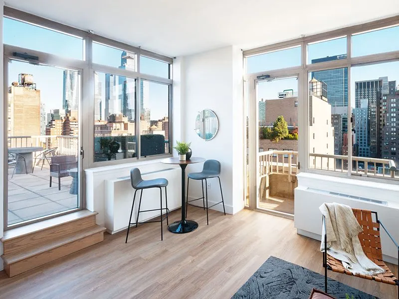 Chelsea Centro at 200 West 26th Street in Chelsea : Sales, Rentals ...