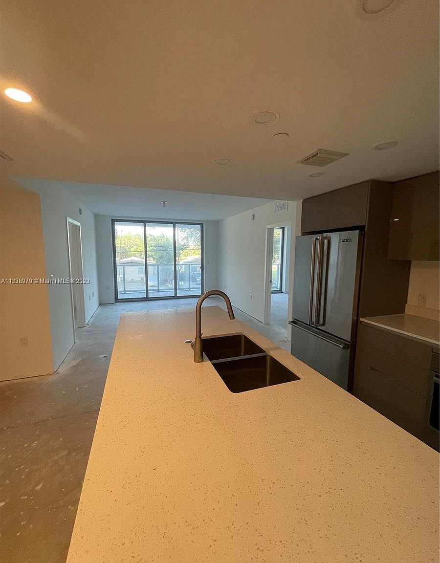 13800 Highland Dr #207, North Miami Beach, FL 33181 | Zillow