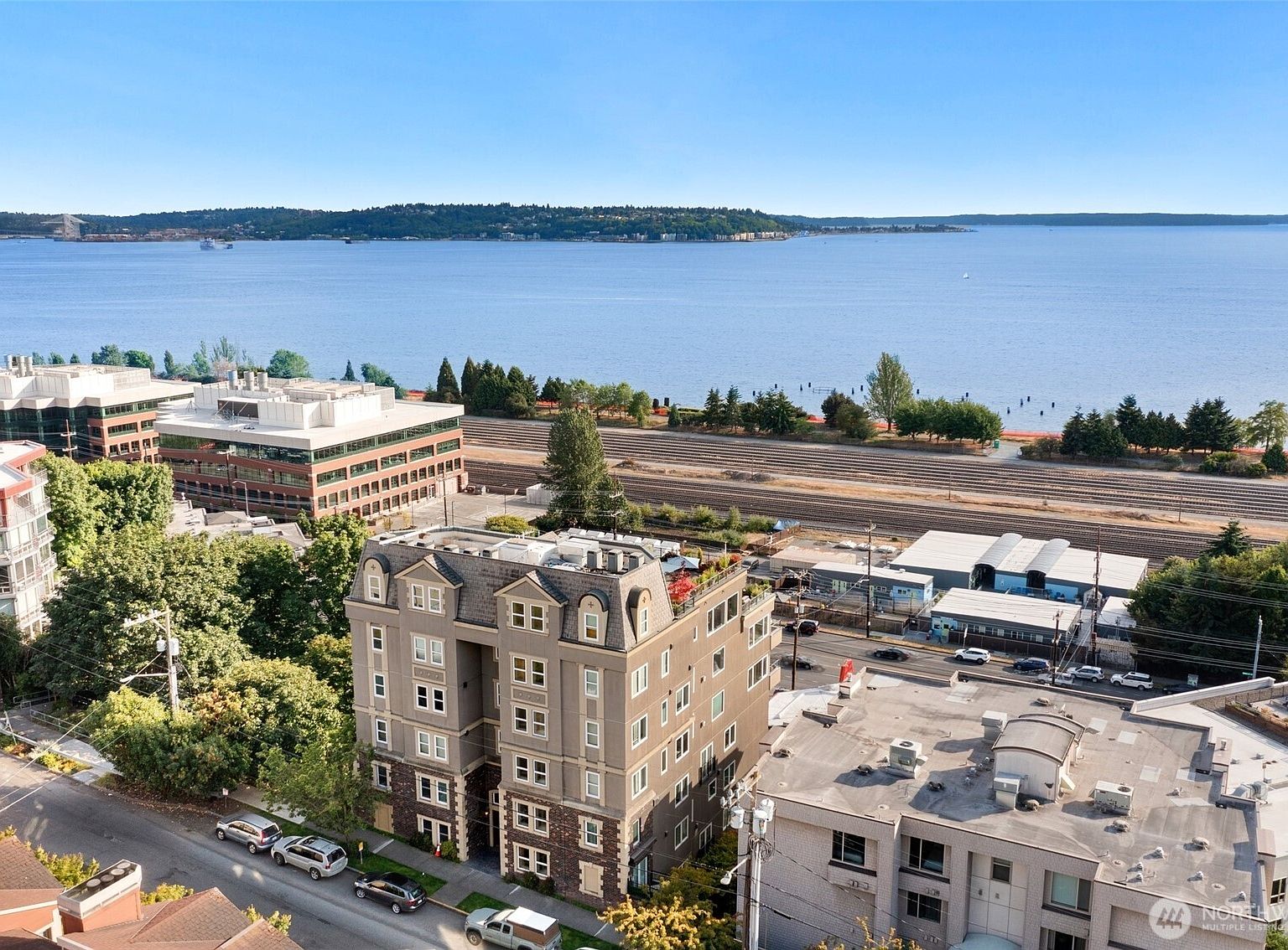 505 W Mercer Place #101, Seattle, WA 98119 | MLS #2385551 | Zillow