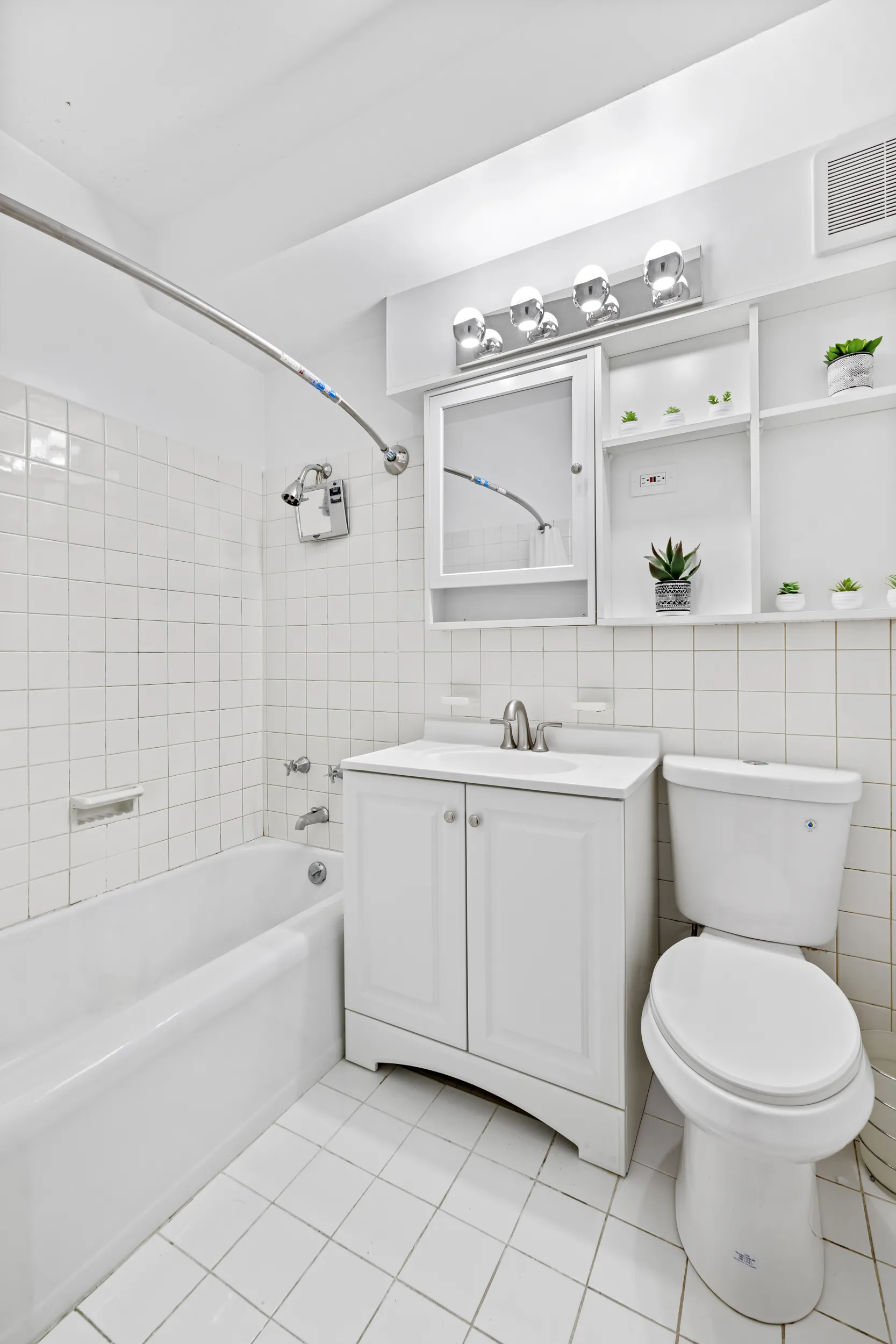 12 Beekman Place #9D in Beekman, Manhattan | StreetEasy