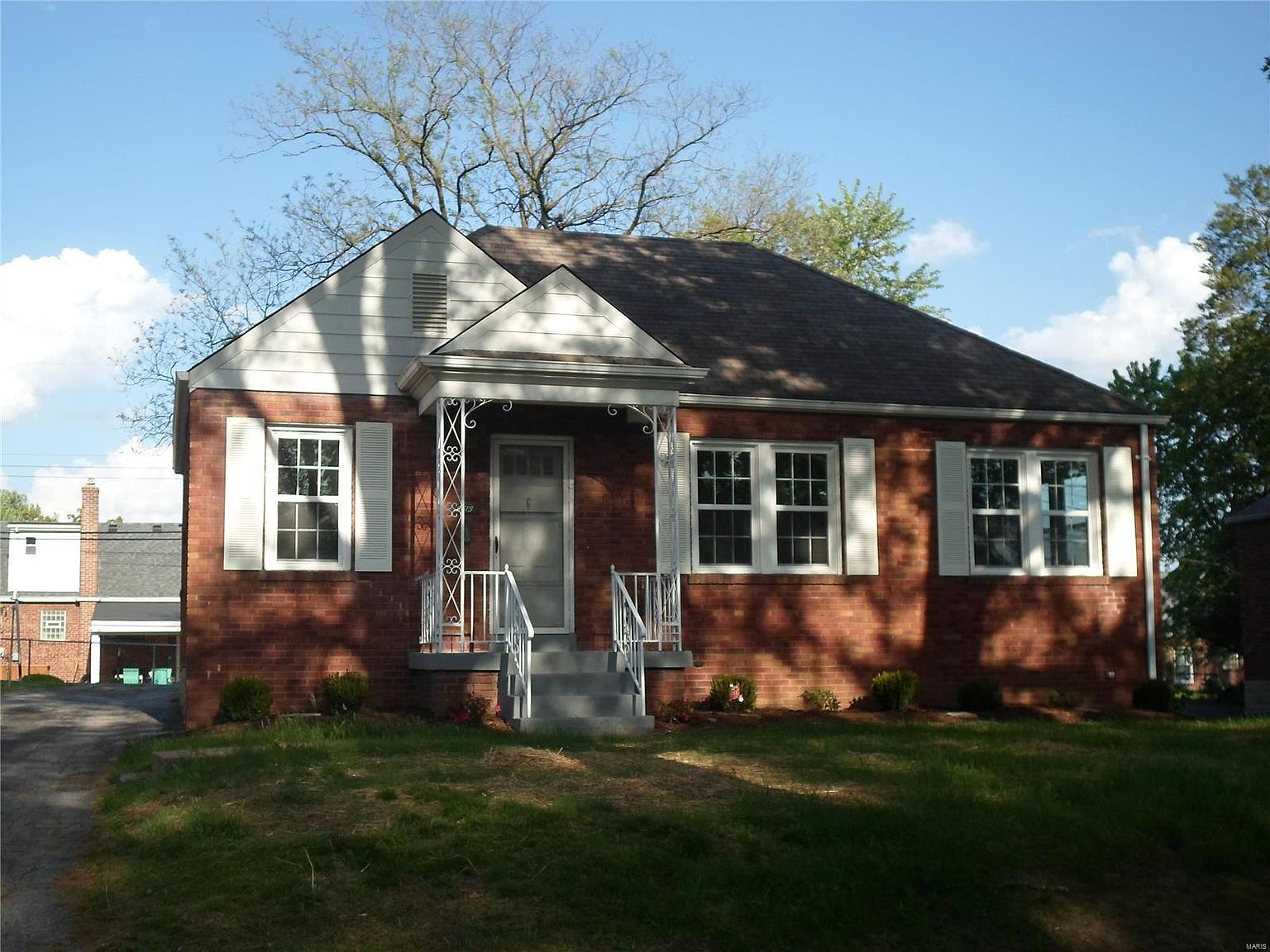 8619 Deming Ave, Saint Louis, MO 63123 | Zillow