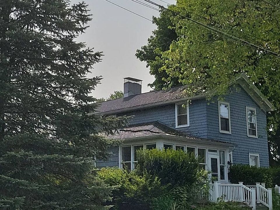 42 N Walnut St, Waterloo, NY 13165 | Zillow