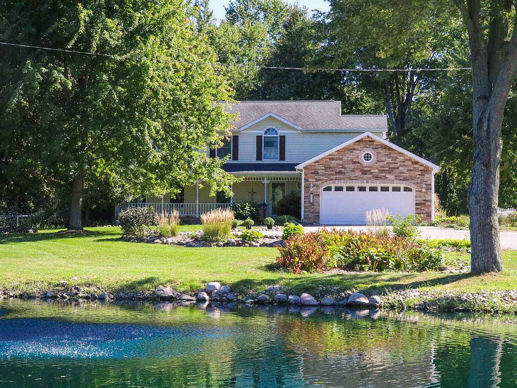 4598 Round Lake Rd, Laingsburg, MI 48848 | Zillow