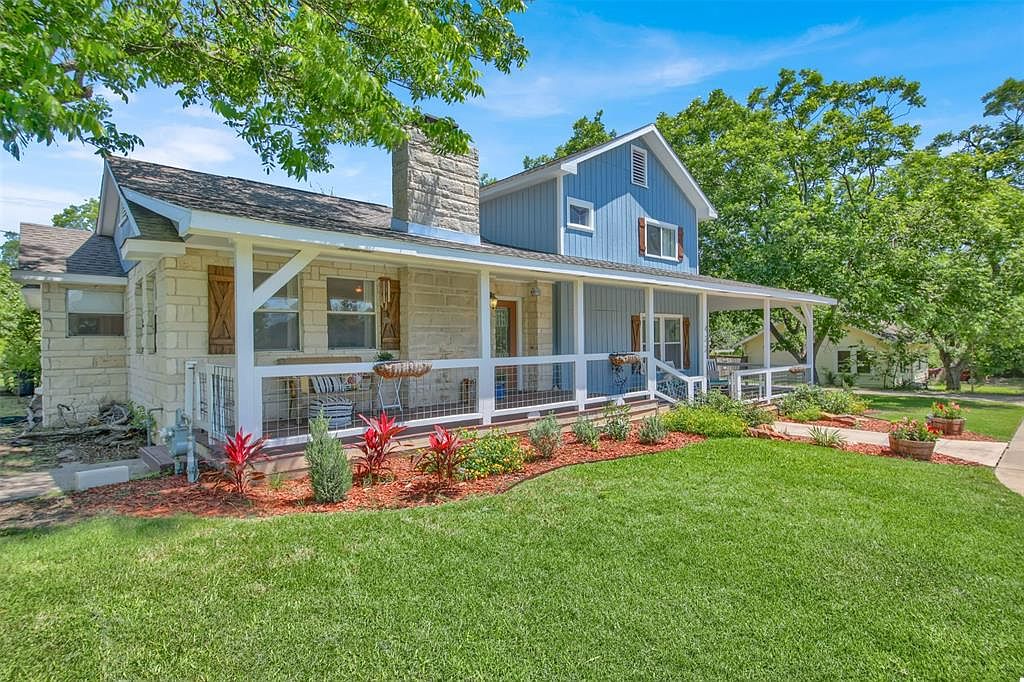 422 W Lake Dr, Taylor, TX 76574 | MLS #6661008 | Zillow