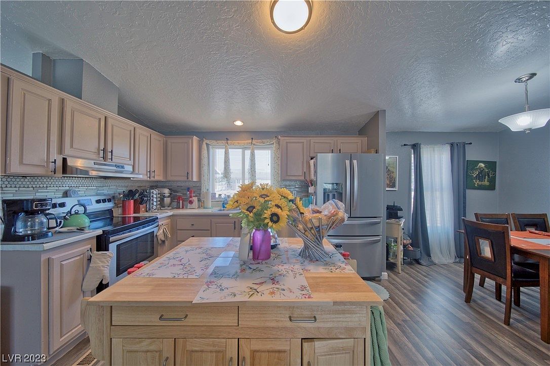 2821 Rio Rico Dr, Pahrump, NV 89048 | MLS #2531263 | Zillow