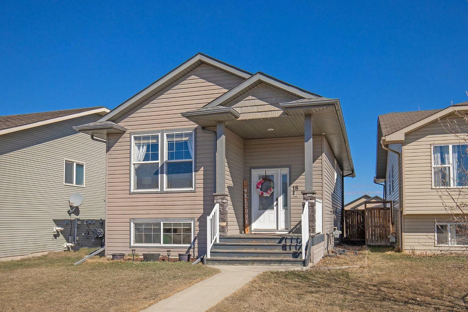 18 S Horne Close, Sylvan Lake, AB T4S 0C4 | Zillow