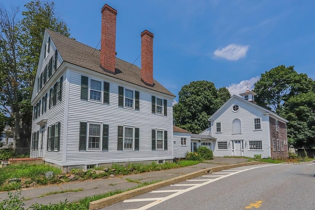 34 E Main St, Georgetown, MA 01833 | Zillow