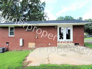 206 Sullivan St, Greenwood, SC 29649 | Zillow