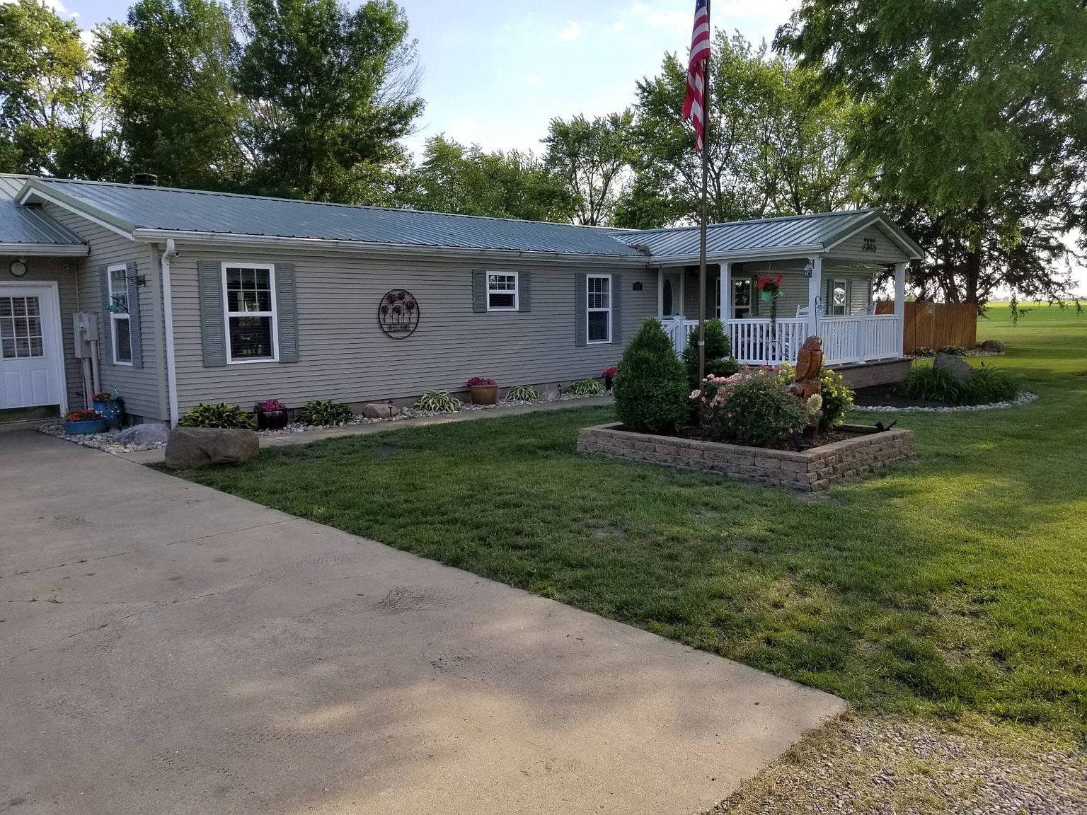 201 W Water St, Hammond, IL 61929 | Zillow