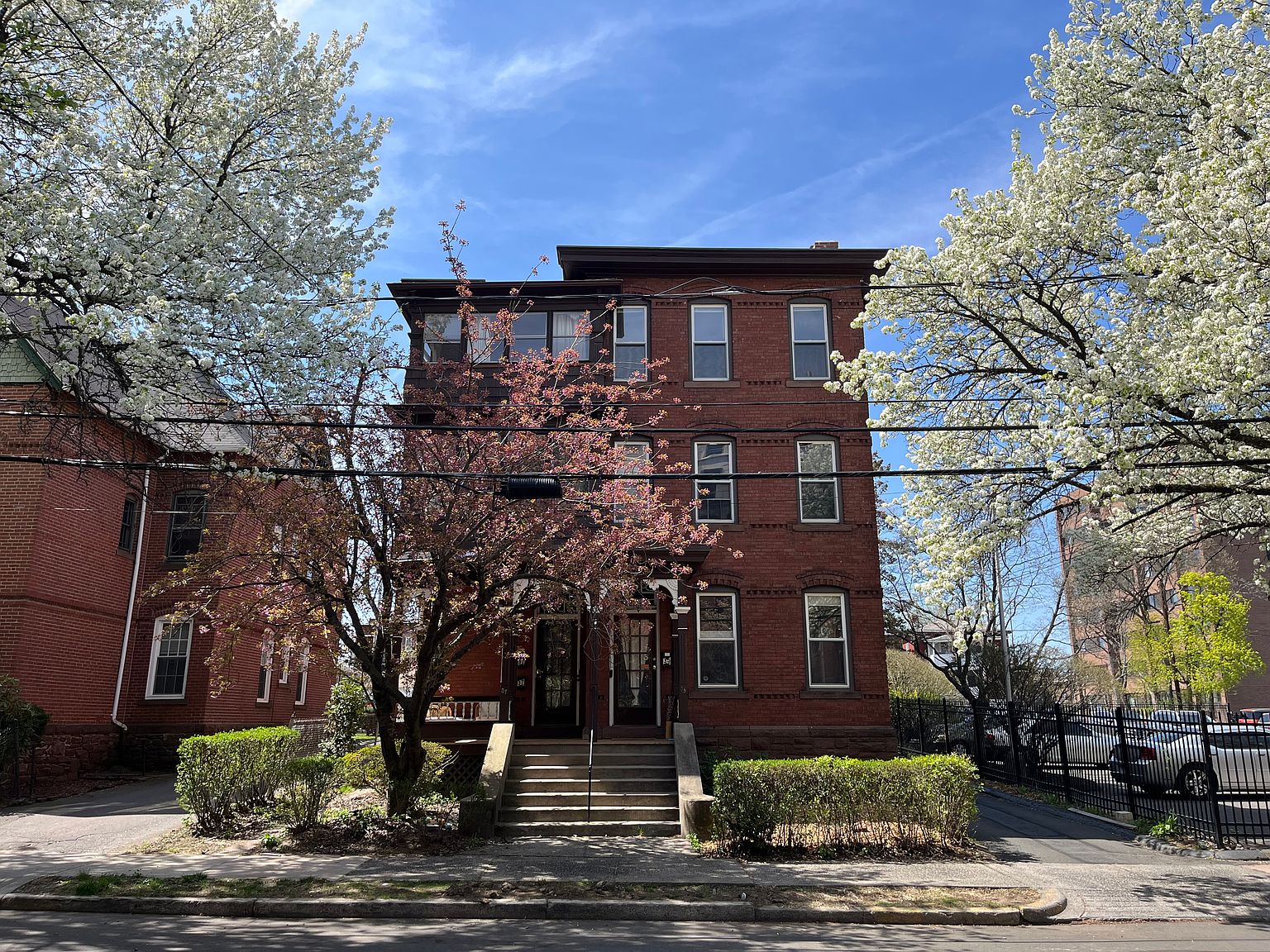 37 Hungerford St #3, Hartford, CT 06106 | Zillow
