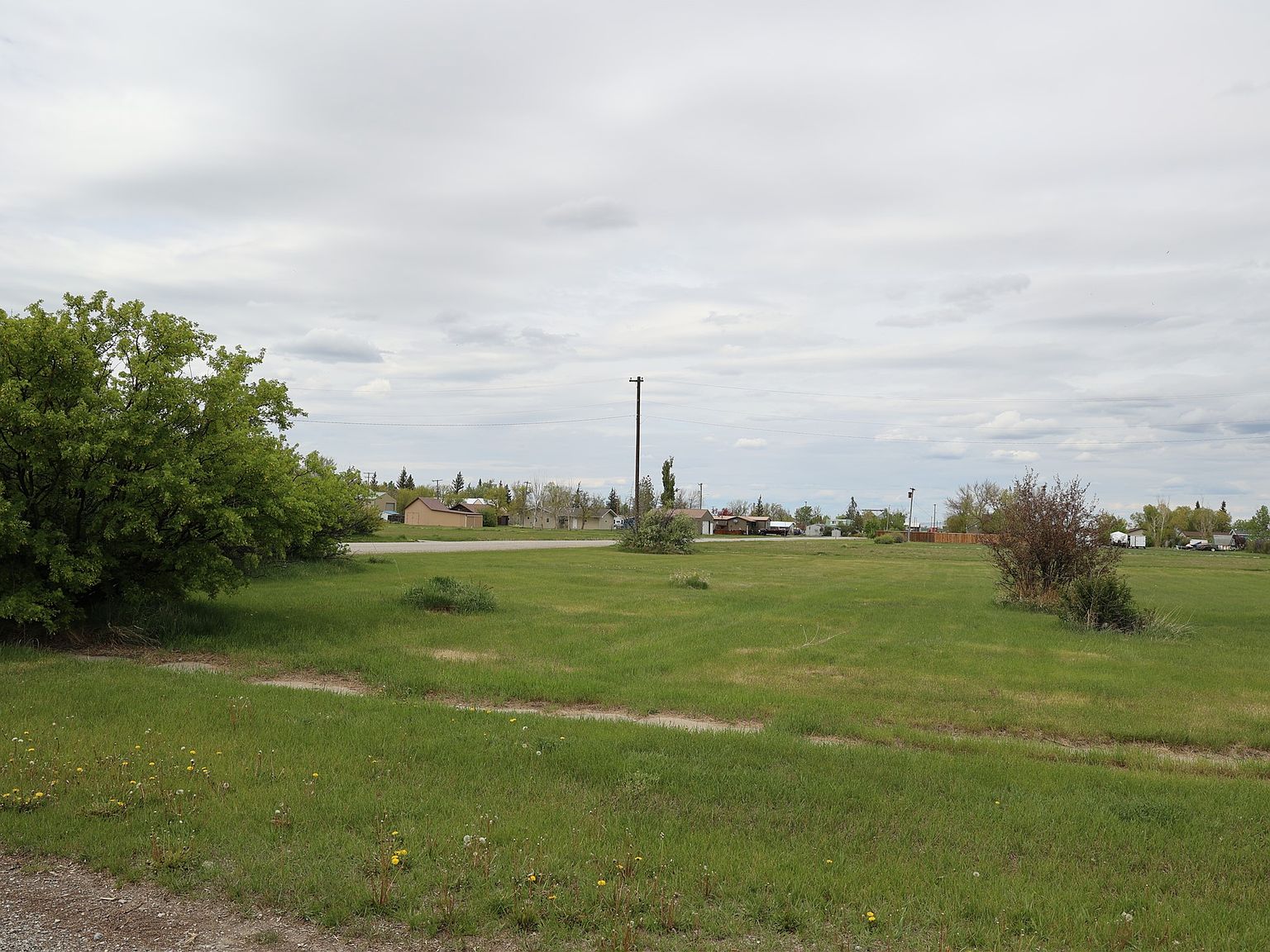 701 Illinois Ave, Valier, MT 59486 | MLS #30050976 | Zillow