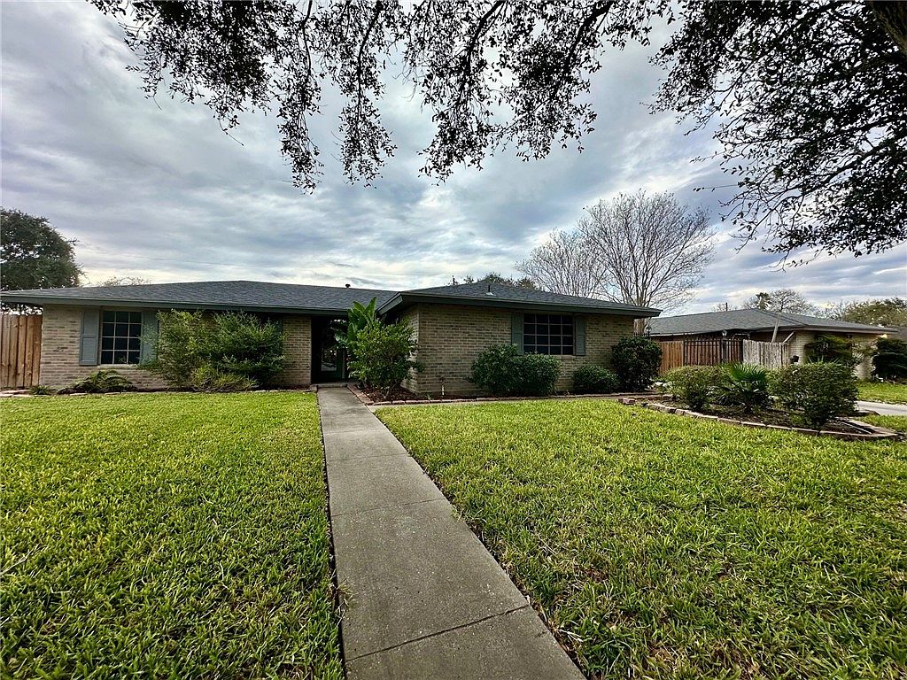 1525 Virginia Ave, Kingsville, TX 78363 | MLS #452705 | Zillow
