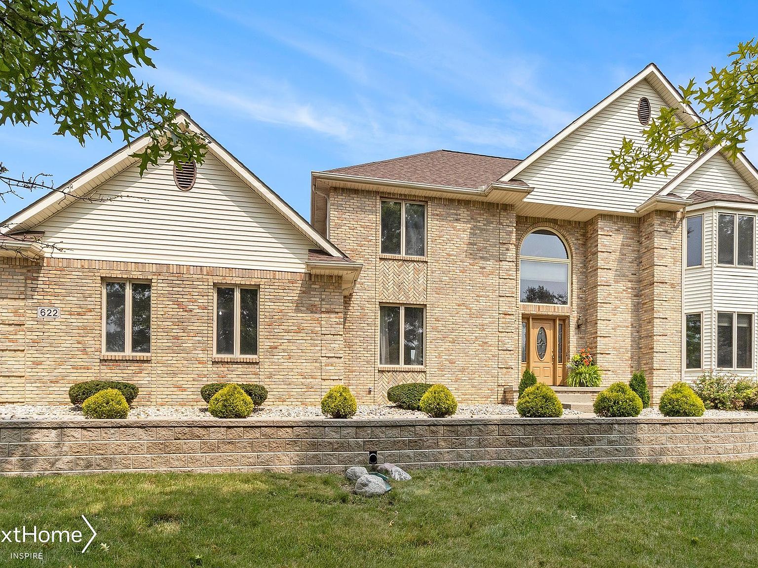 622 Charing Cross Dr, Grand Blanc, MI 48439 | MLS #50116591 | Zillow