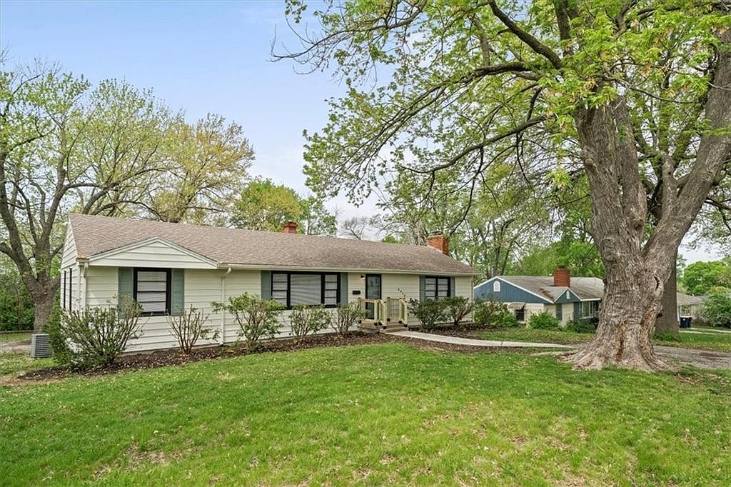 5412 Sycamore Ave, Kansas City, MO 64129 | Zillow