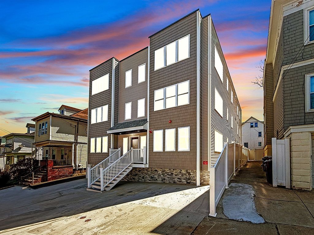 21-23 Thornton St #4, Revere, MA 02151 | Zillow