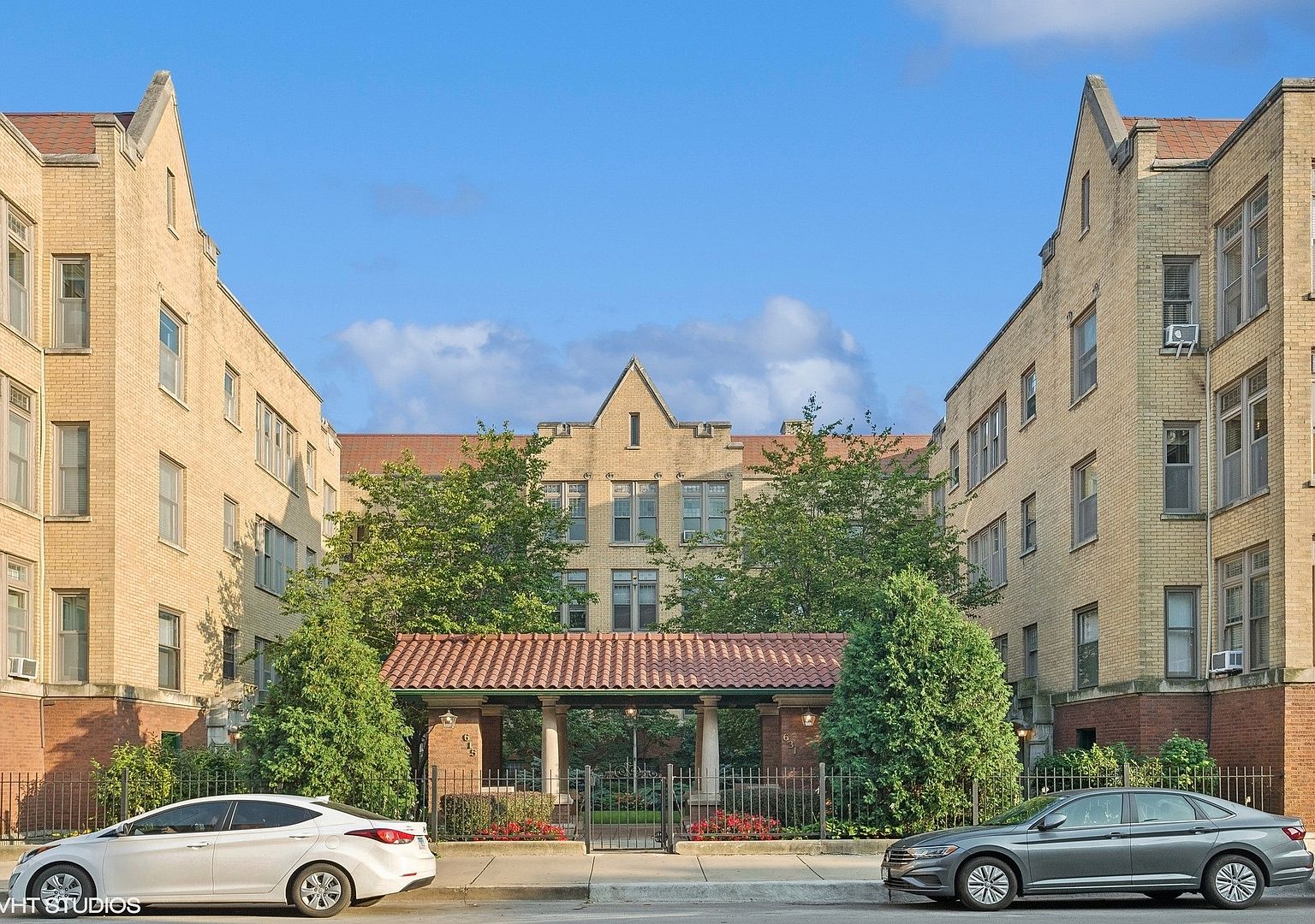 617 W Addison St #3, Chicago, IL 60657 | Zillow
