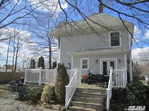 2135 Newbridge Rd, Bellmore, NY 11710 | Zillow