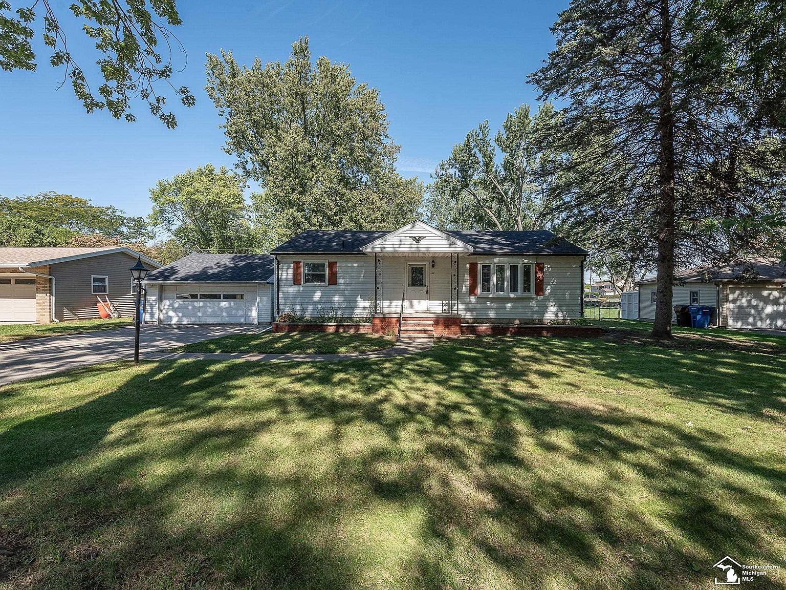 60 Calvin Dr, Monroe, MI 48162 | Zillow
