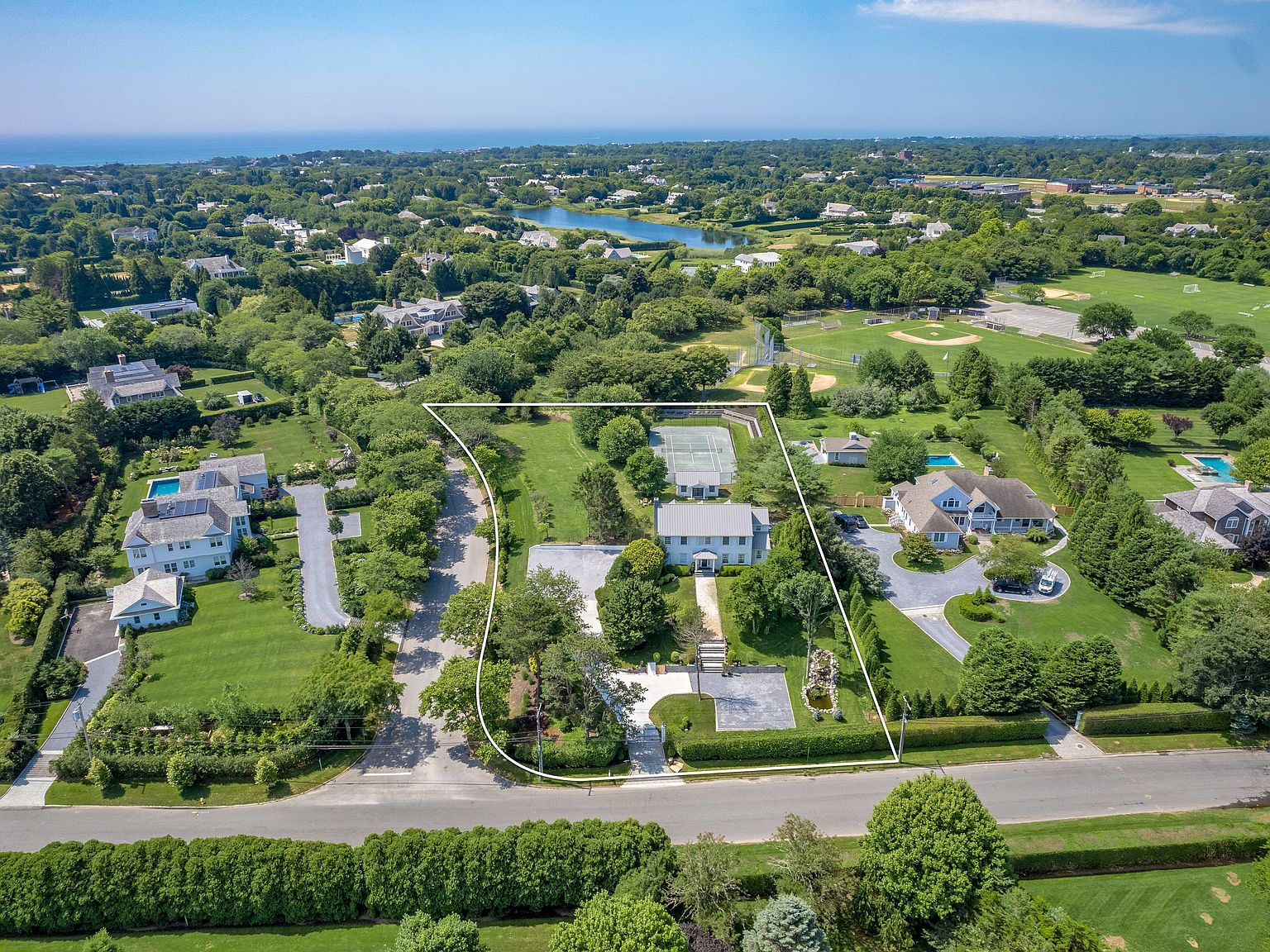 131 Flying Point Rd, Southampton, NY 11968 | Zillow