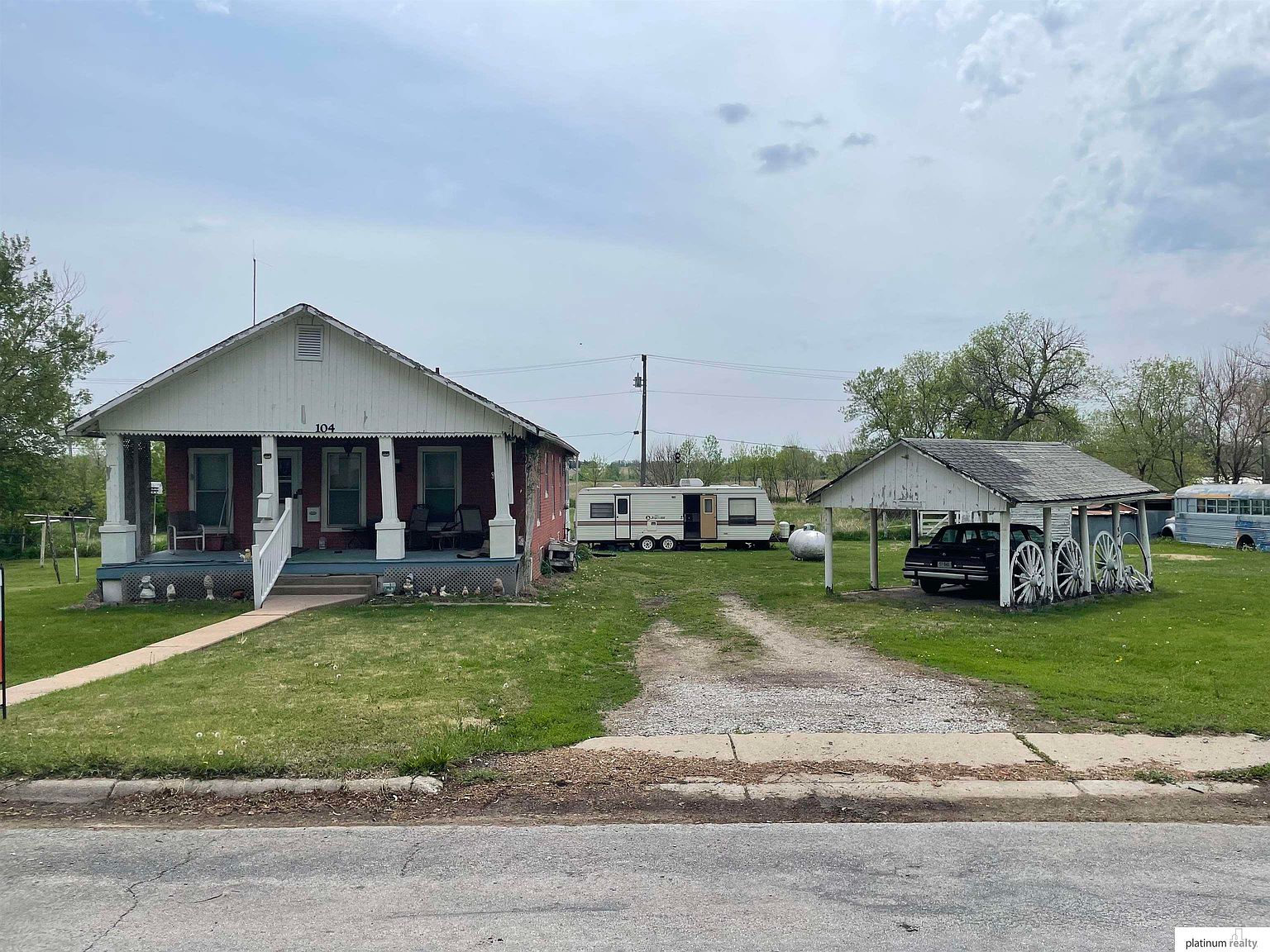 104 W Elm St, Cook, NE 68329 | Zillow