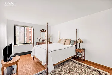 300 Rector Place #5D in Battery Park City, Manhattan | StreetEasy