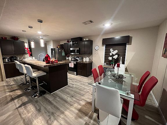 11252 NW 1st Ter, Miami, FL 33172 | Zillow