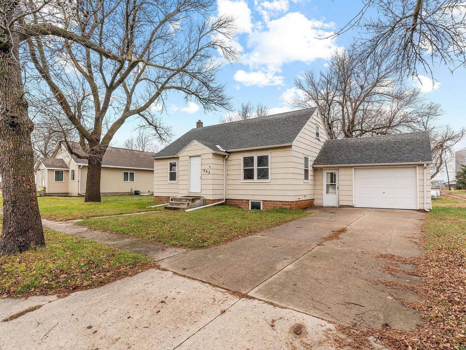 203 Cherry St, Milroy, MN 56263 | MLS #6633518 | Zillow