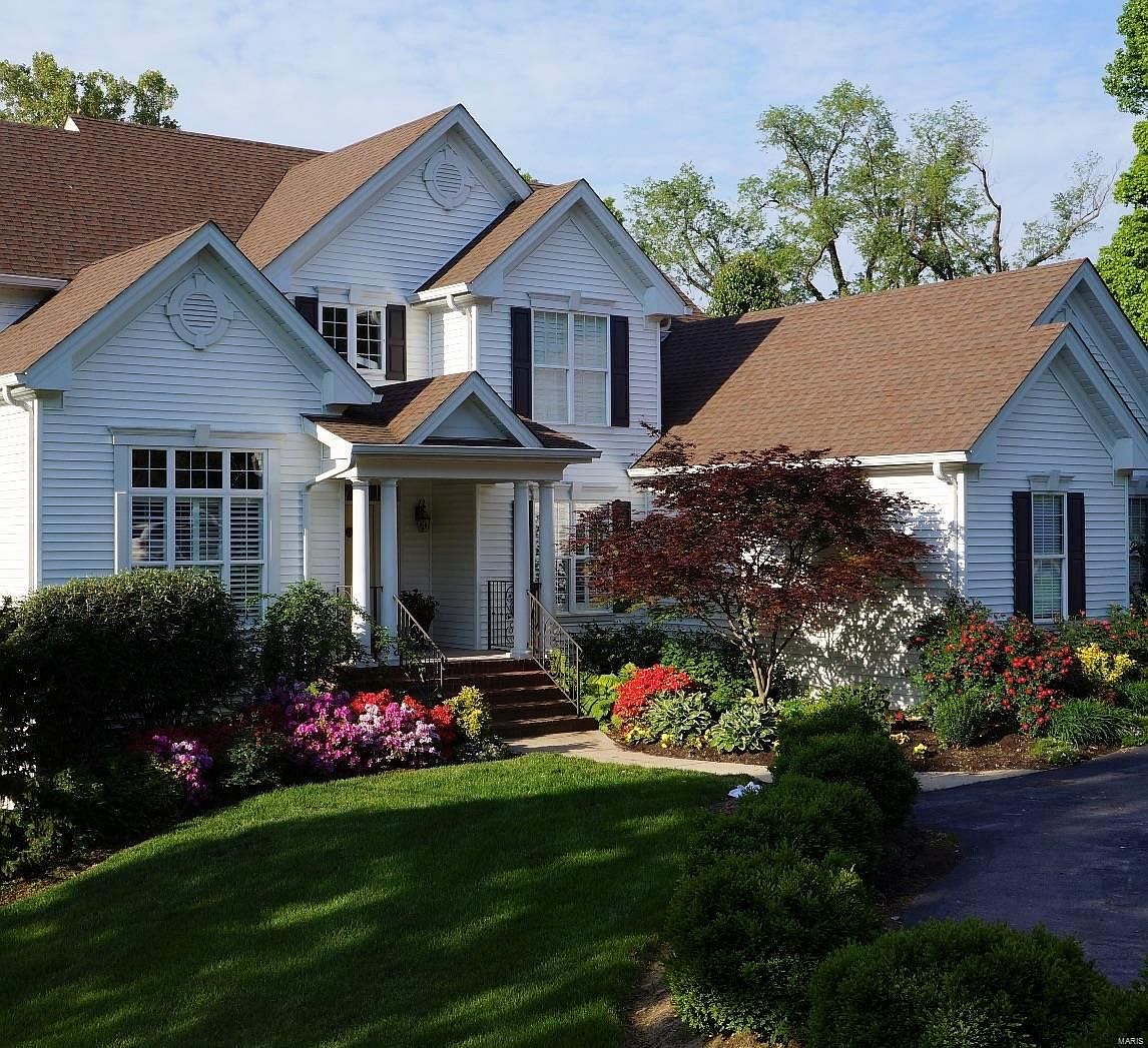 9330 Old Bonhomme Rd, Saint Louis, MO 63132 | Zillow