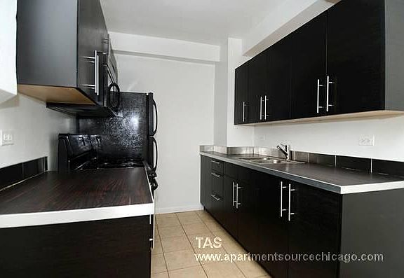 2756 N Pine Grove Ave APT 709, Chicago, IL 60614 | Zillow