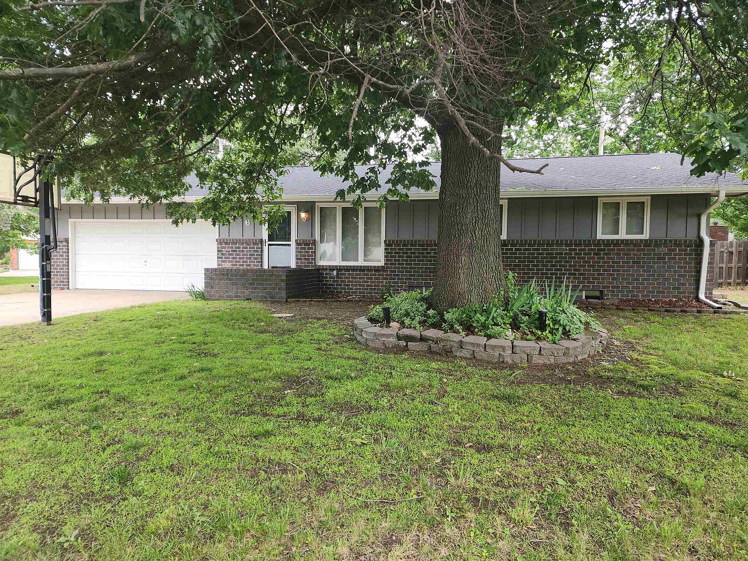 406 Blue Spruce Rd, Hutchinson, KS 67502 | Zillow